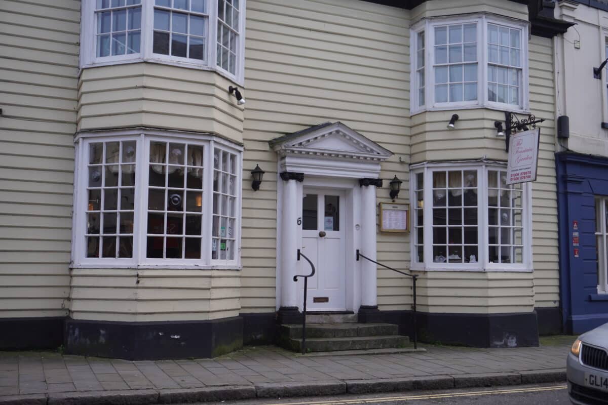 New Fountain Garden - Hello Dorking